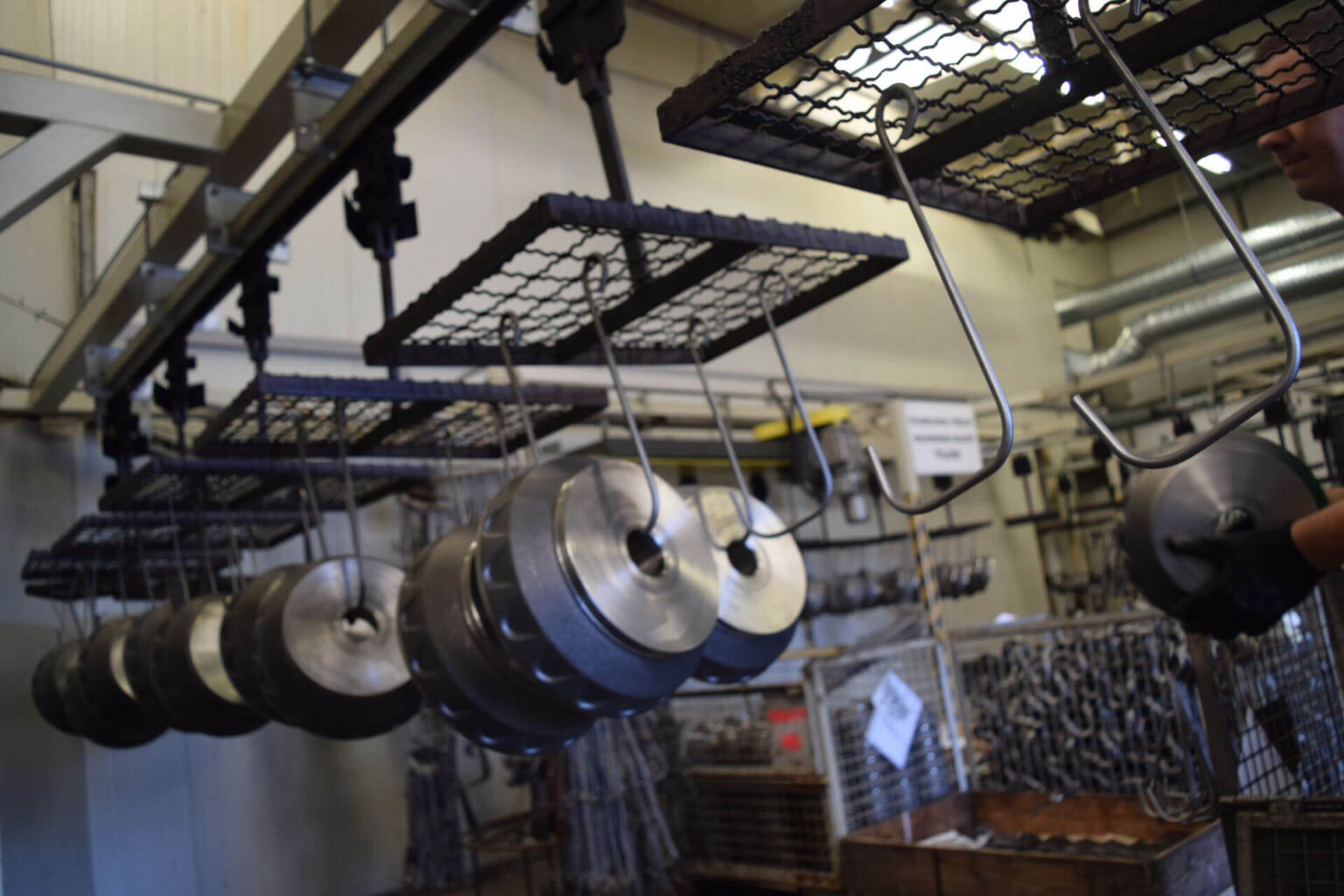 Porszórás - KNOTT Technik-Flex Kft.